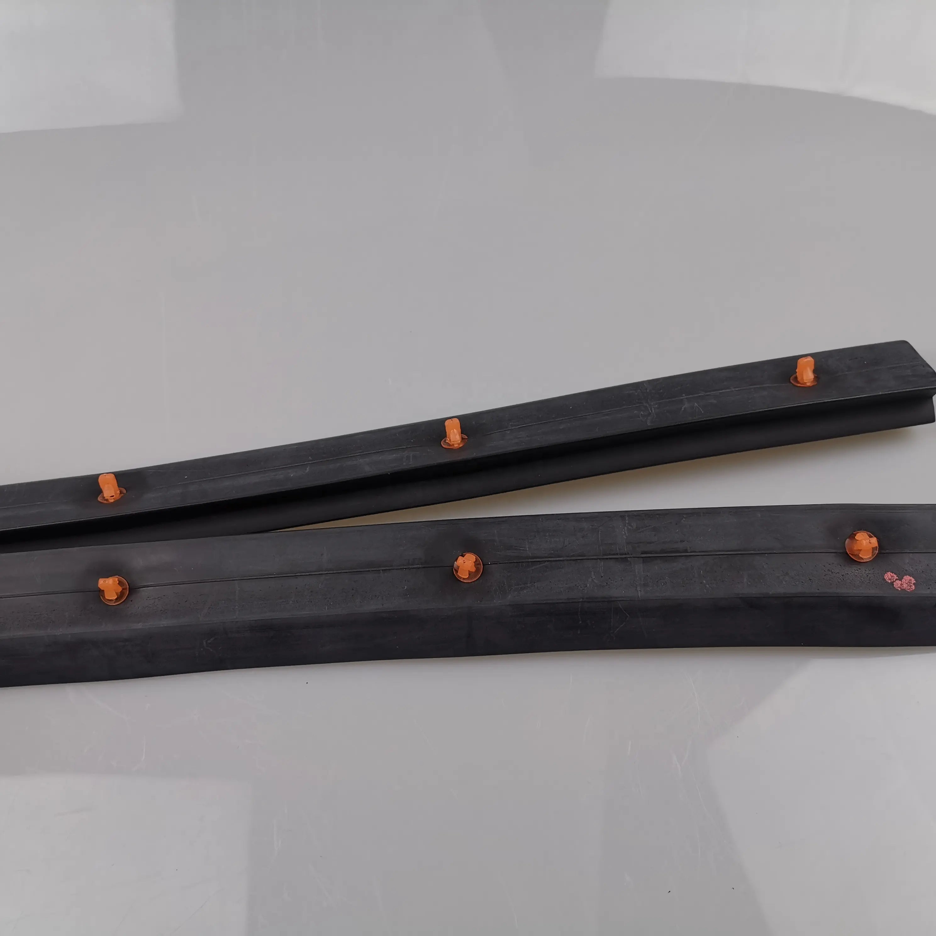 MAXUS T60 C00068850 Engine Compartment Lock Front Seal