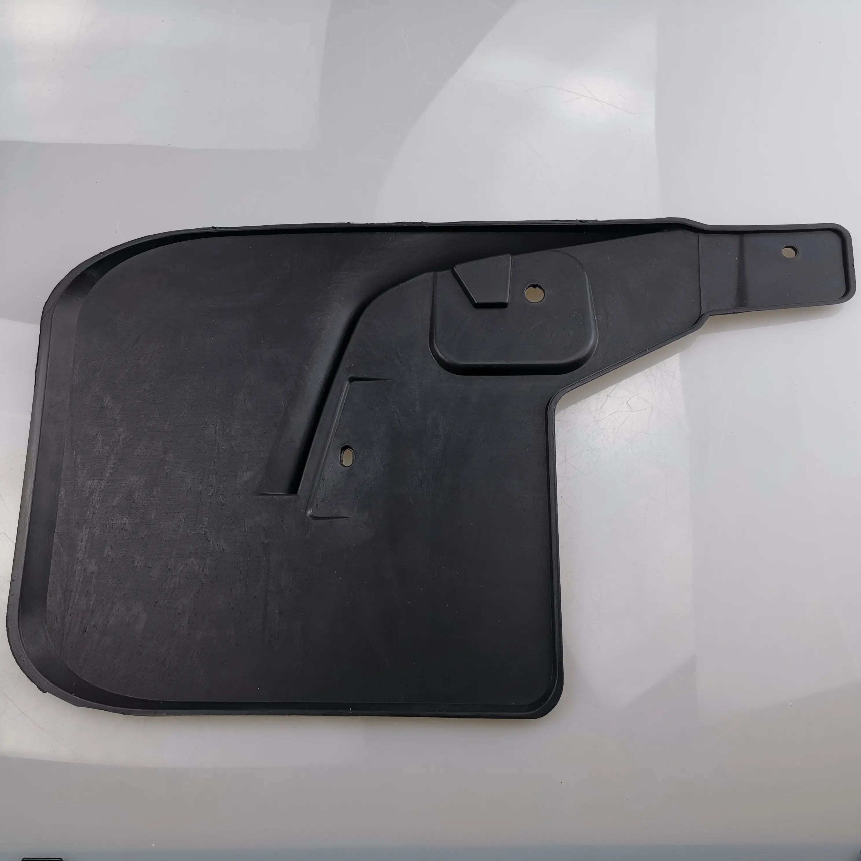 MAXUS T60 C00047639 C00047640 Front Mudguard