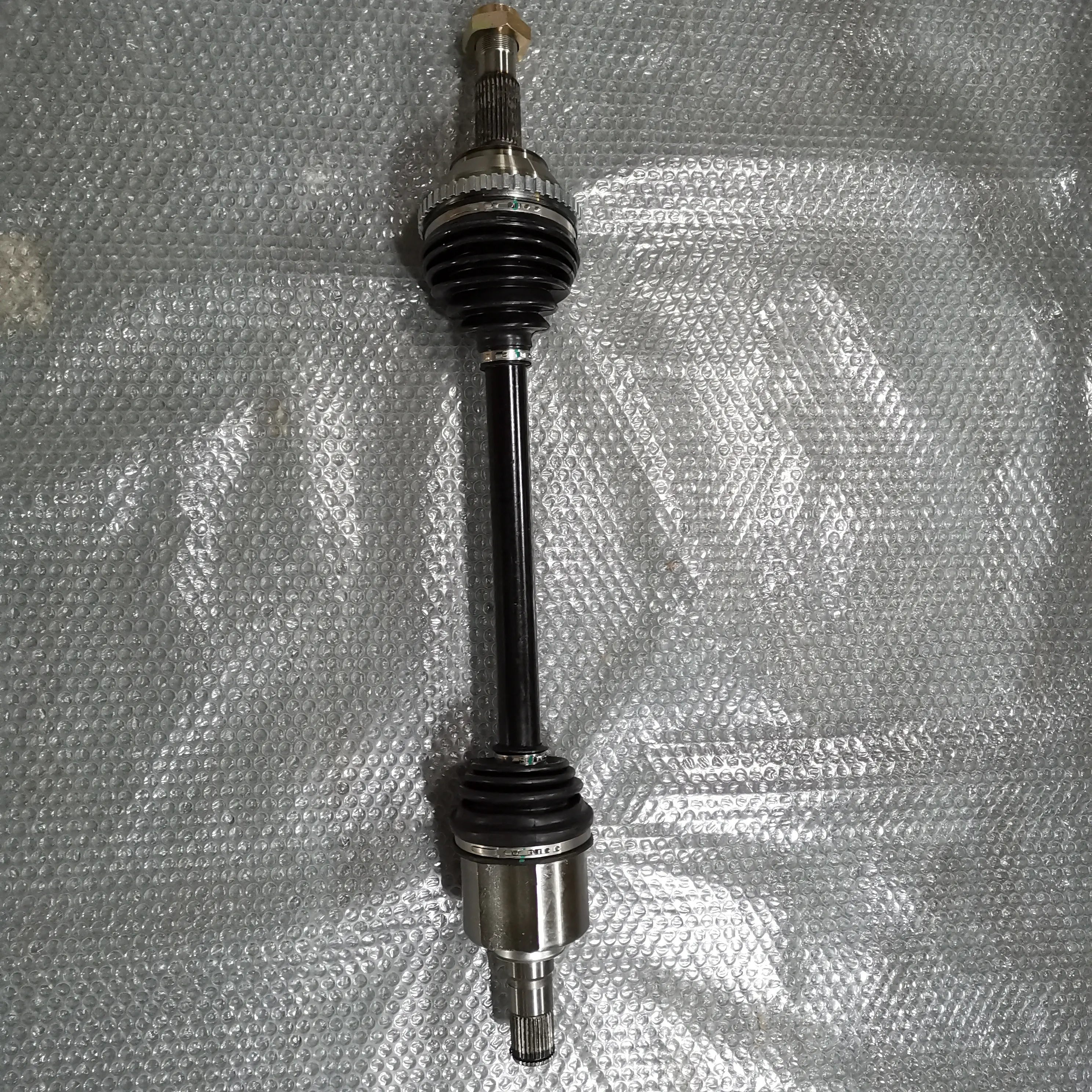 MAXUS V80 C00057048 High Quality 5 Gear Front Drive Axle Shaft Lh