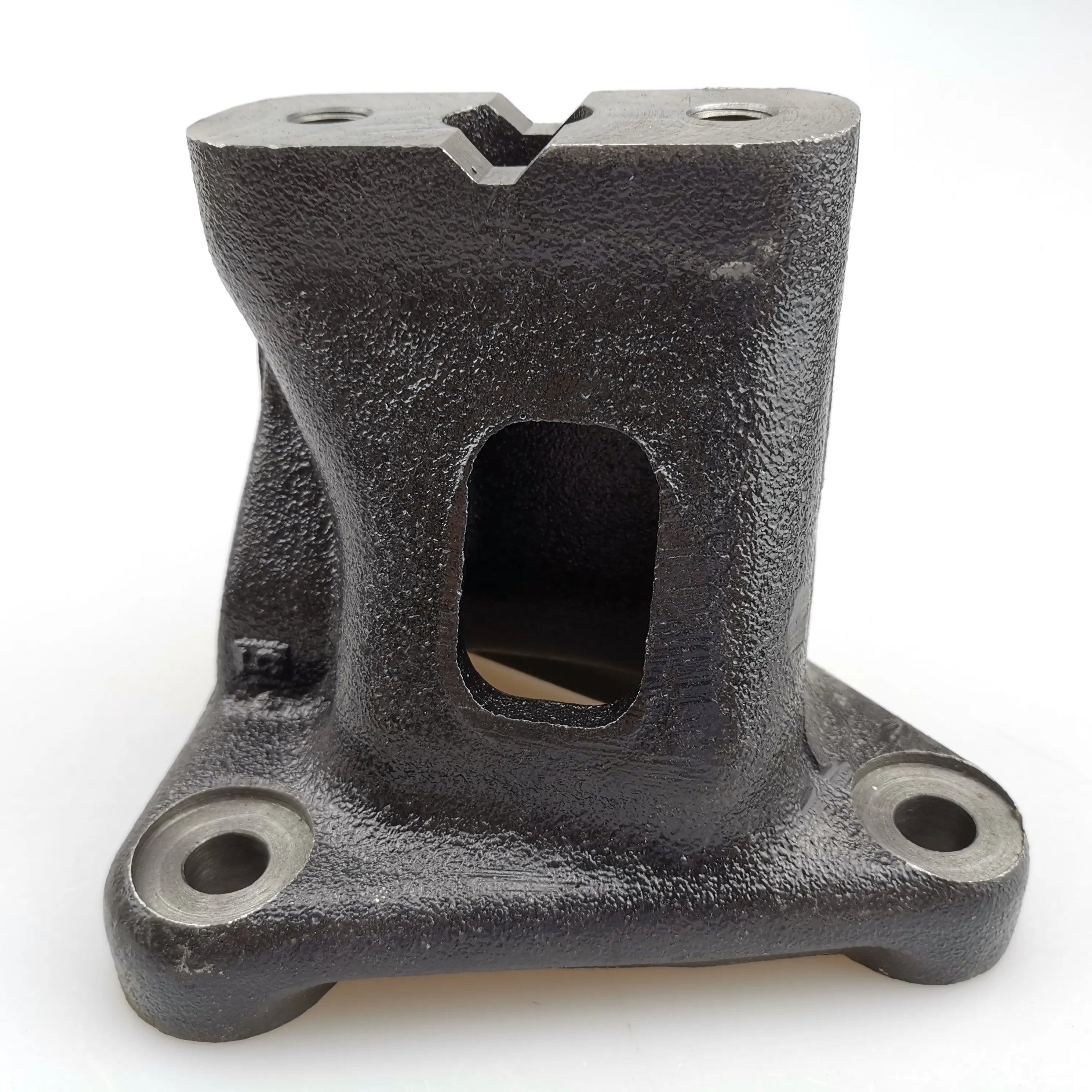 MAXUS V80 C00027903 Gearbox Mounting Bracket