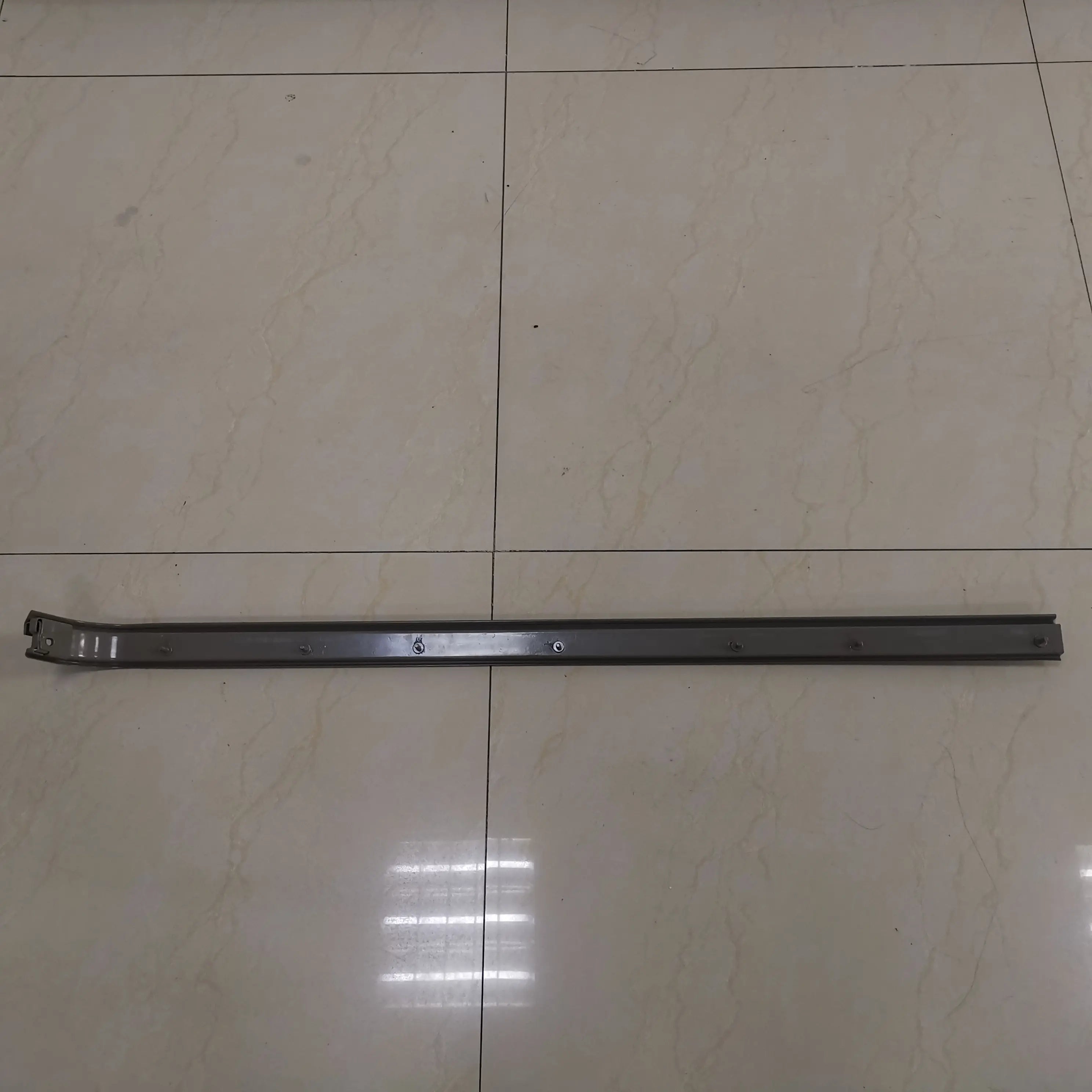 MAXUS V80 C00003555-4100 The Major Axis Sliding Door Middle Rail